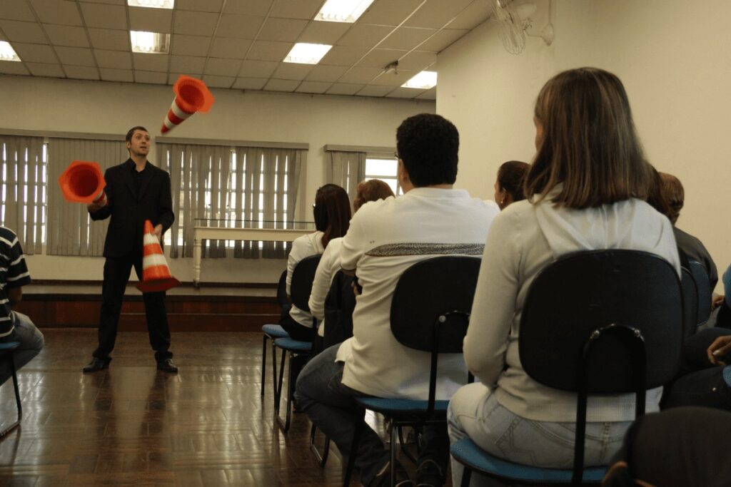 EPI laboratório, a importância do seu uso - SUPER SIPAT